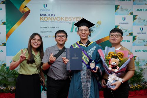 Jeckey Ng Kah Poo terima Hadiah Kecemerlangan Akademik Presiden Lembaga Jurutera Malaysia (LJM ...